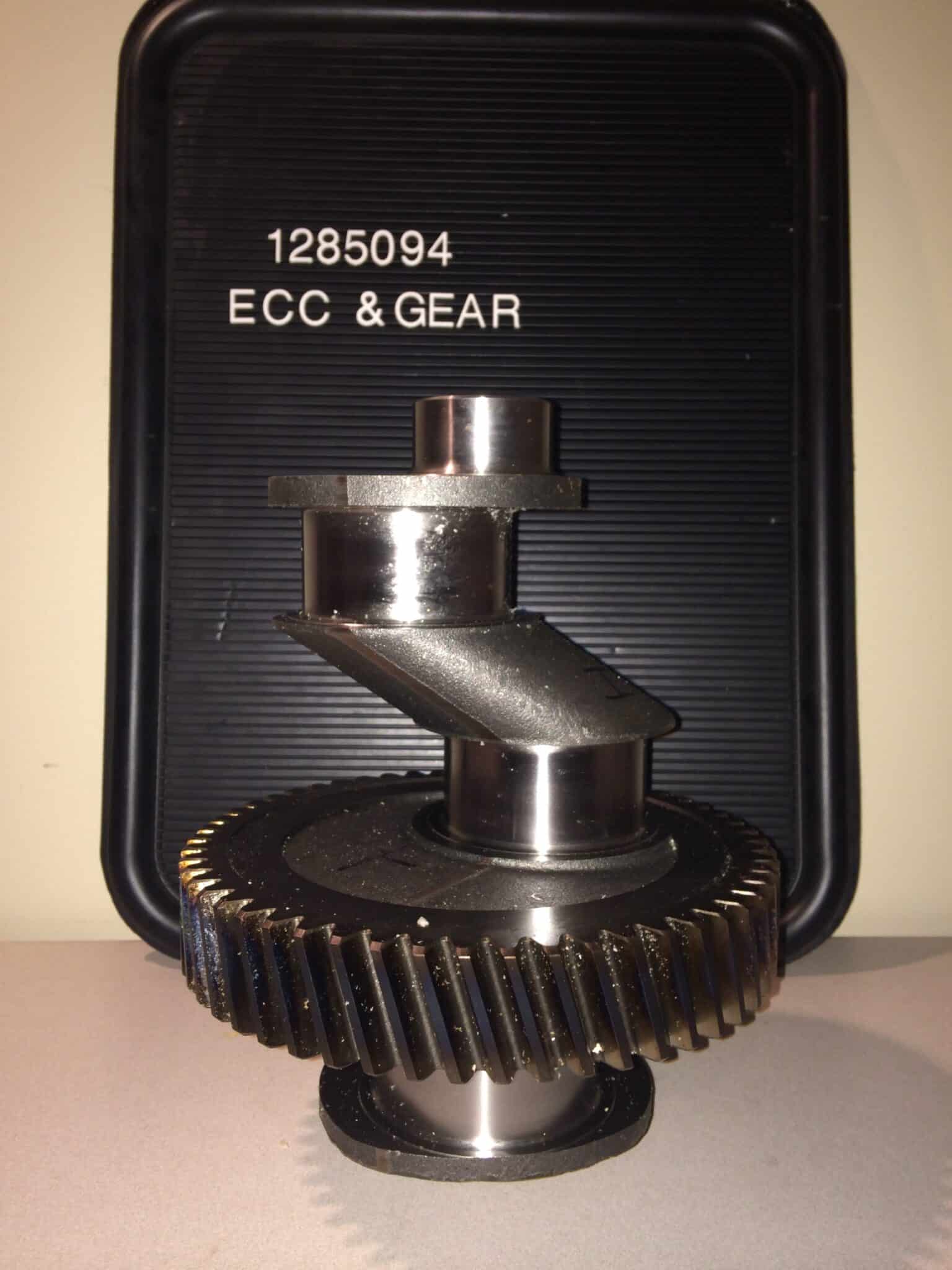 1285094 Eccentric & Gear Assembly For L11 and W11 Pumps – JB Equipment Inc.
